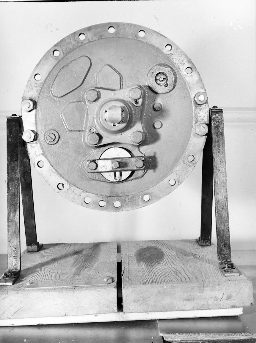 Magnetic Mine At Hms "Vernon" - William Vandivert — Google Arts & Culture