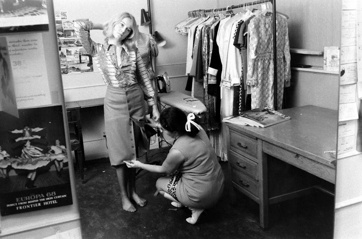 Christa Lang In Midi - Vernon Merritt — Google Arts & Culture