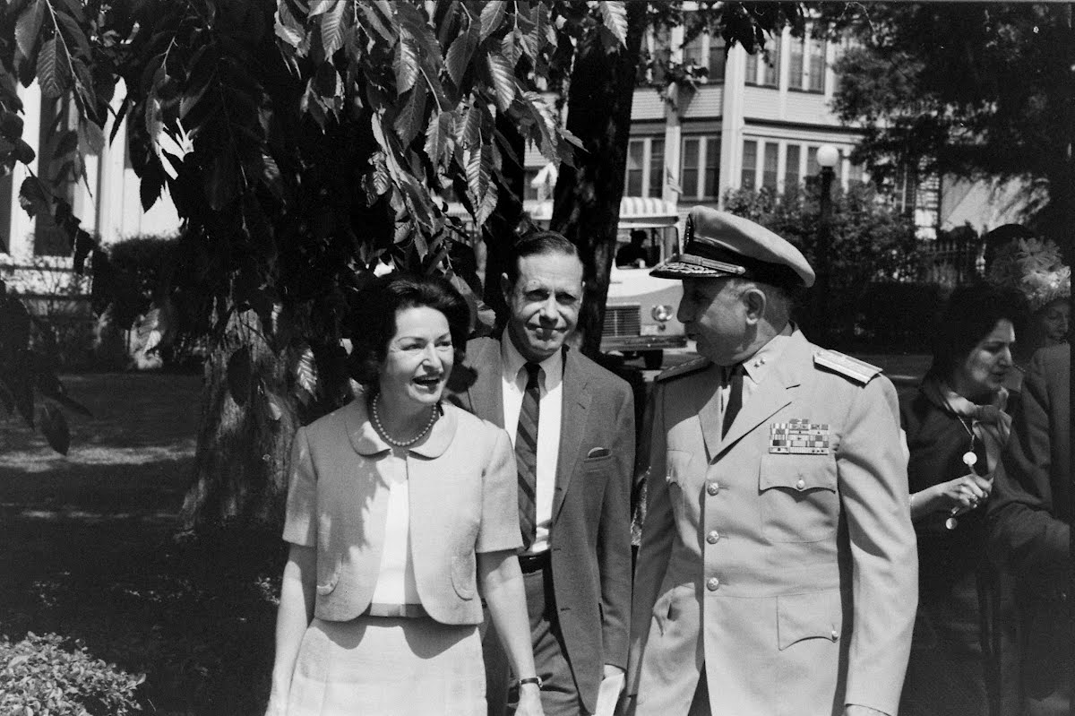 Lady Bird Johnson-Beautification Tour Of The Potomac - Stan Wayman ...