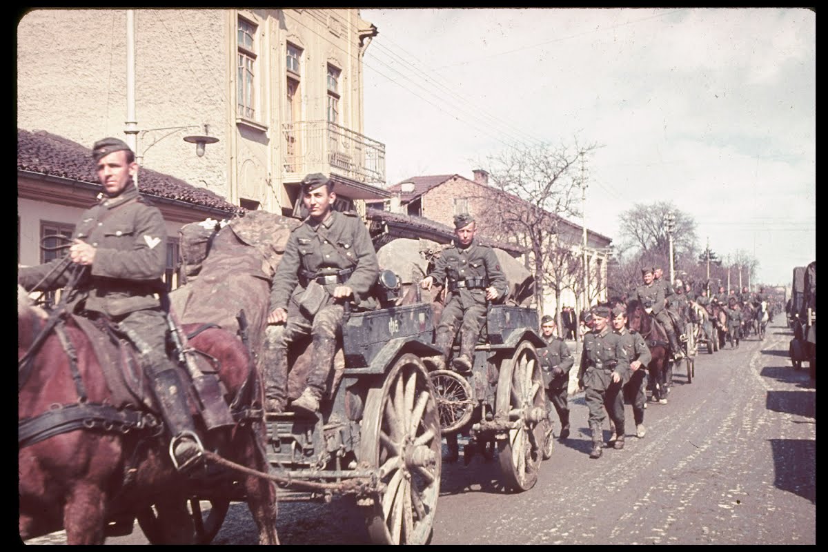 Hitler/Jaeger File - Hugo Jaeger — Google Arts & Culture