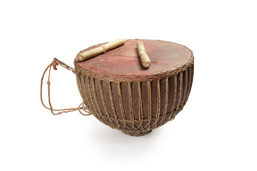 Tamak (single-headed kettle drum) — Google Arts & Culture