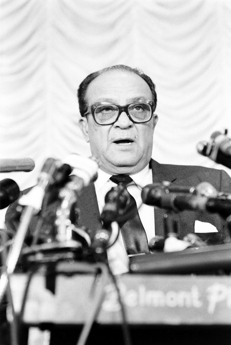 Vose Miro Cardona - Albert Fenn — Google Arts & Culture