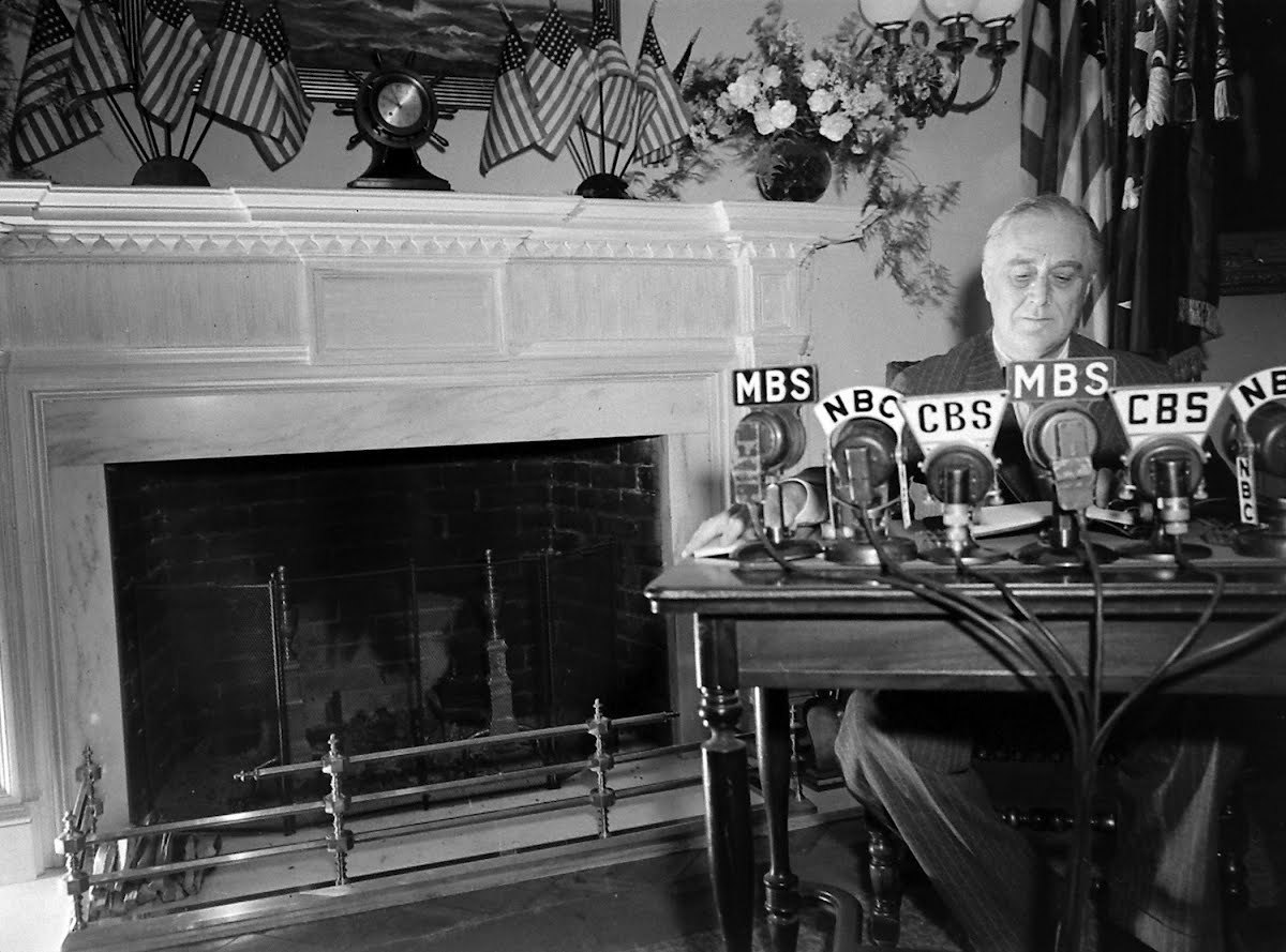 President Roosevelt Fireside Chats - Thomas Mcavoy — Google Arts & Culture