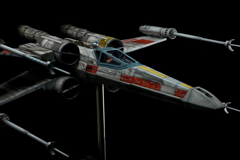 Poseidon Studio: 1/24 StarWars X-Wing Red 5 Painted Model