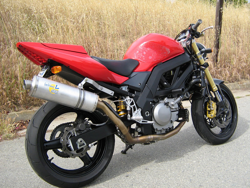 I'm almost finished, went naked. | Suzuki SV650 Riders Forum