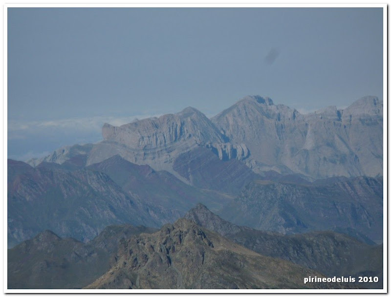 Un paseo por el Pirineo: Pico Arriel (2824 m) y Petit Arriel (2683 m)