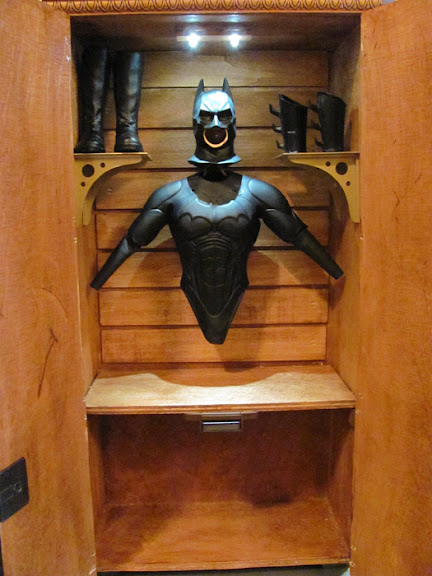 Custom Built 1/6 Batman Begins Suit Wardrobe/Closet FINISHED!! | One ...