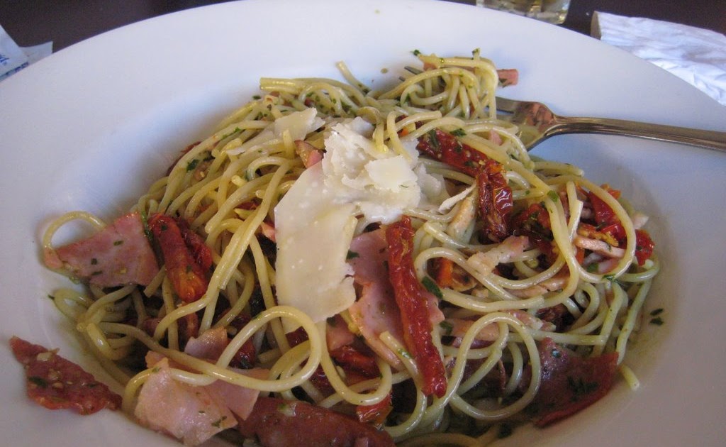 Goth Gourmande: Review: Caesar's, Leichhardt