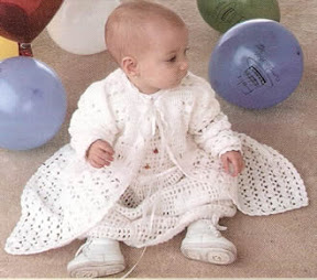Tapadito tejido a crochet conjunto con el vestido para el bautismo