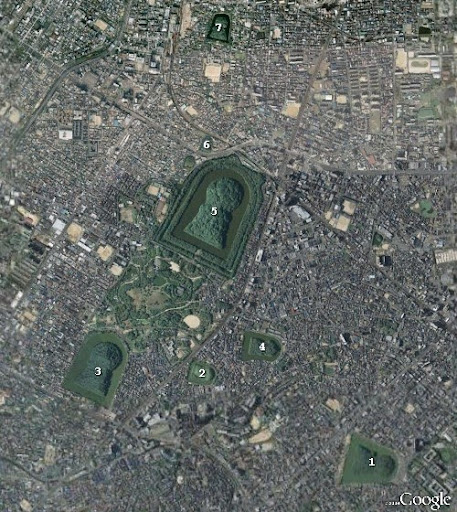 Travelogue of An Armchair Traveller: World's Largest Tomb - Daisen ...