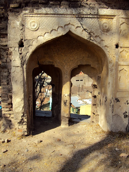 Trekking Experiences!: Akola (Asadgad) Fort