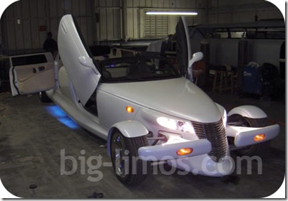 Bizarrices Automotivas: Plymouth Prowler Limousine