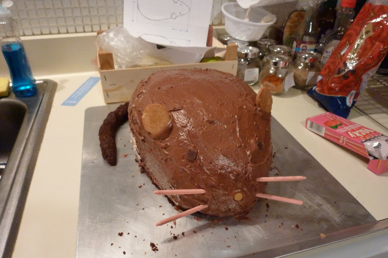 A Heap of Lemon Zest: The incredible edible mouse