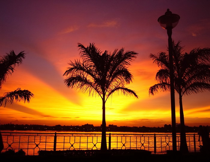 The World Through My Eyes: Sunset at saroornagar lake