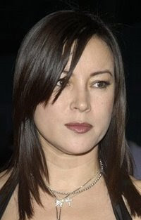 Jennifer Tilly | Celebrity Bios & Photos