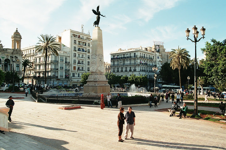 Oran Streetlife ! | SkyscraperCity Forum