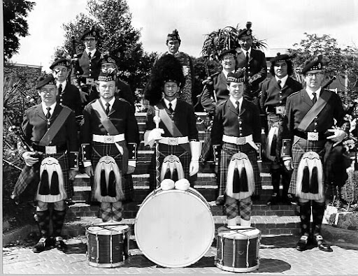 Mace Presentation - 1973 - City of Elizabeth Pipe Band