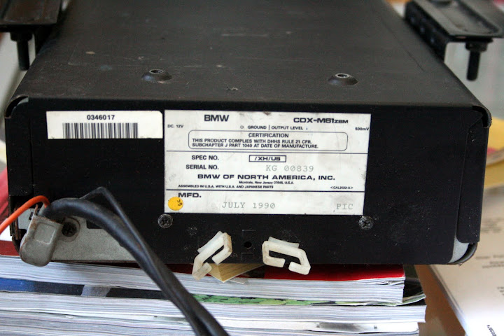 E36 BMW E36 trunk CD changer w/cartridge