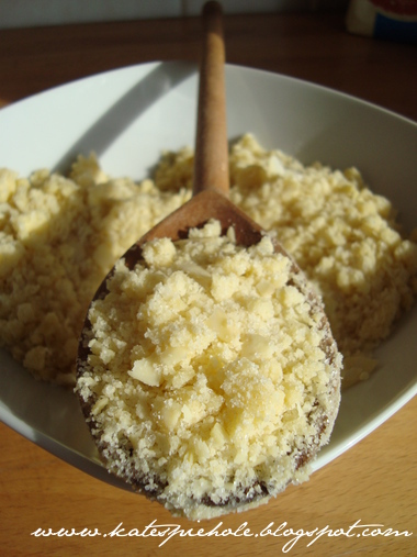 Kate's Pie Hole: Kruszonka migdałowa