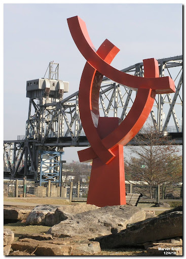 Hodgepodgery Photo Blog: Red Sculpture