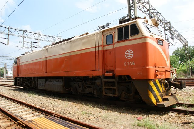 Blair's 鐵道攝影: E336電力機車 / TRA E336 Electric locomotive