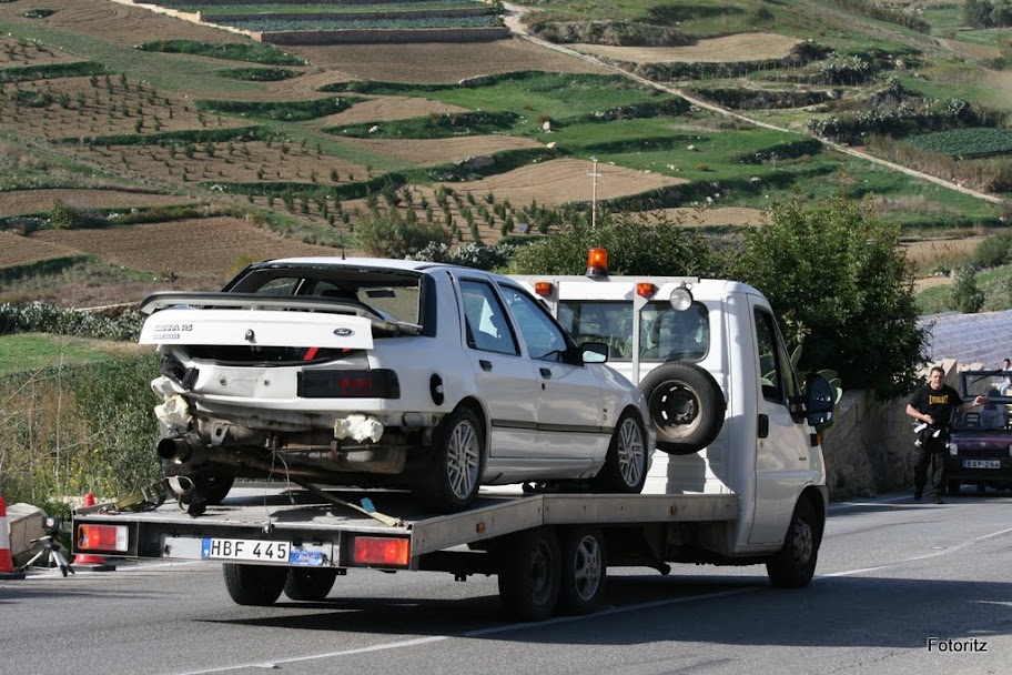Sierra Cosworth Hill climb crash [vid] + [Photos] - PassionFord - Ford ...
