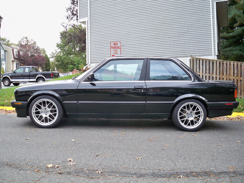 Pics of my E30....