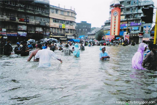 Kalyan City Flood Photos, Heavy Rain 26 July 05 - Floods Pictures