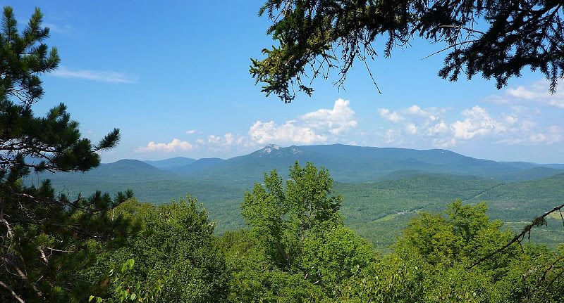 Trek to a Prehistoric NH Volcano, and to a Pond with a Prehistoric Feel ...