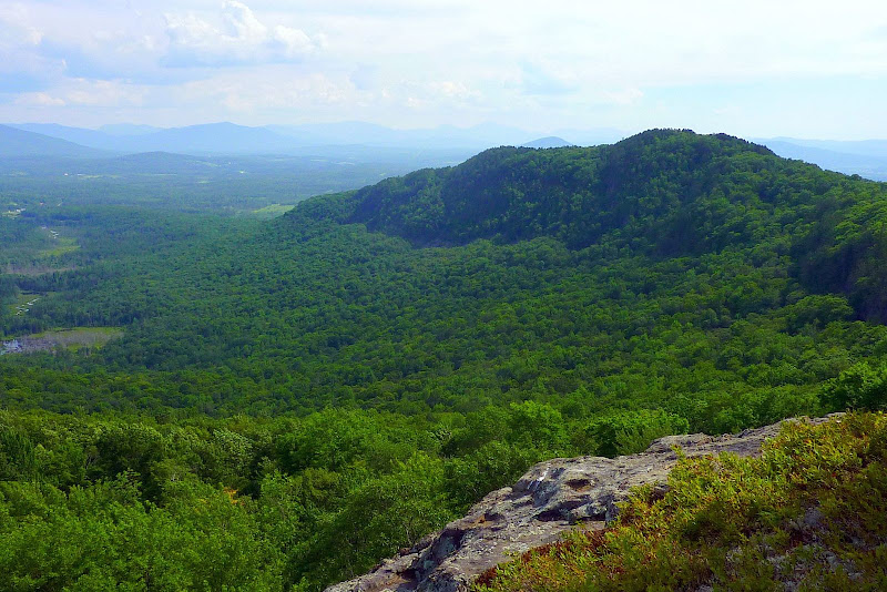 Trek to a Prehistoric NH Volcano, and to a Pond with a Prehistoric Feel ...