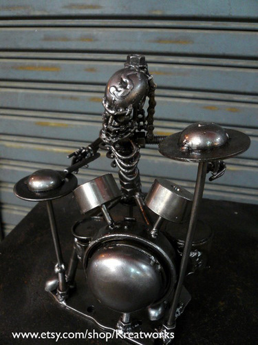 30 Awesome Examples Of Metal Artwork