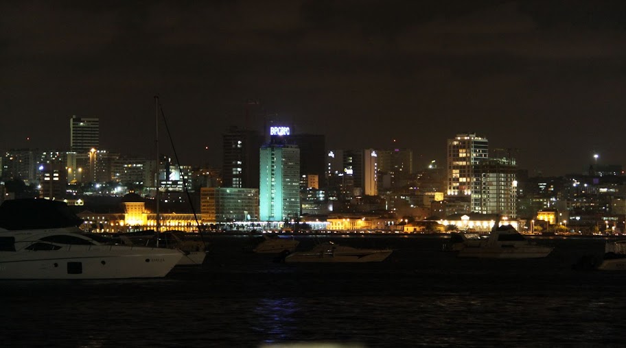 Luanda, de hoofdstad van Angola | SkyscraperCity Forum