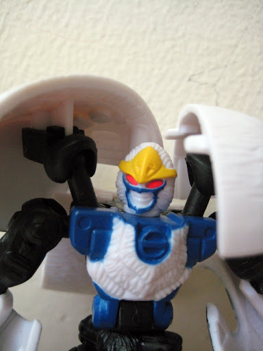 Beast Wars Neo Break Review | TFW2005 - The 2005 Boards