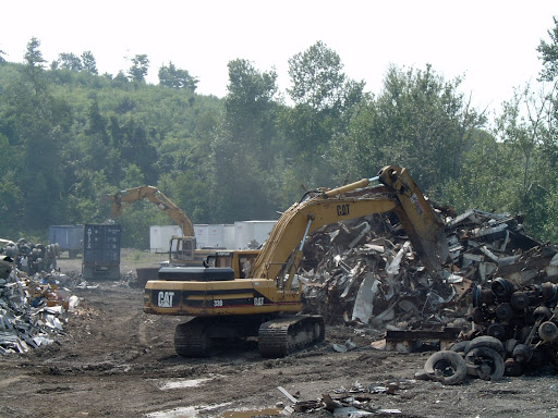 Universal Wrecking Corp. - Demolition News Blog: Caterpillar Excavator ...