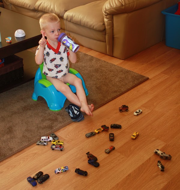 Connor and Camryn: He's potty trained!!! Well... mostly.