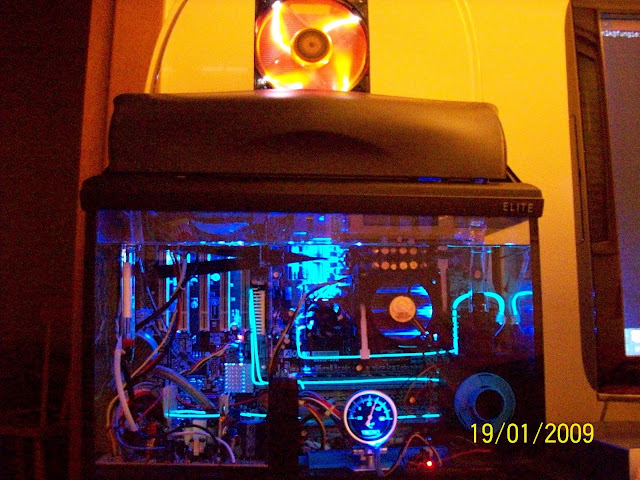 Mineral Oil Submerged Computer