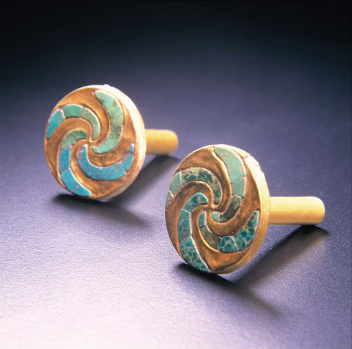 Gold ear ornament with spiral designs ML100189 - Moche style — Google ...