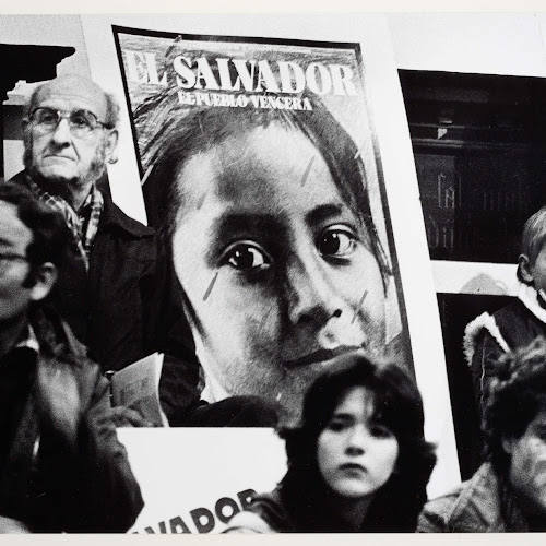 Herdenking van de moord op Bisschop Romero in de Grote Kerk in Den Haag ...