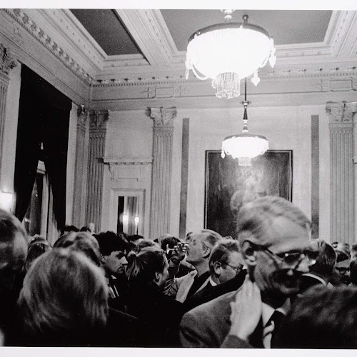 Receptie in Stadsschouwburg ter ere van Armando, Oscar van Alphen, 1987 ...