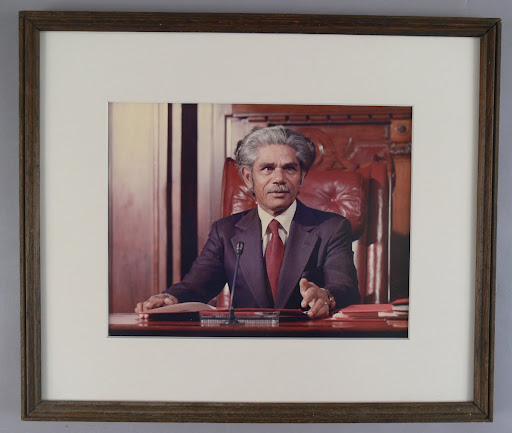 Neville Bonner - Museum of Australian Democracy at Old Parliament House ...